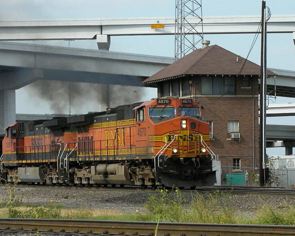 BNSF 4670